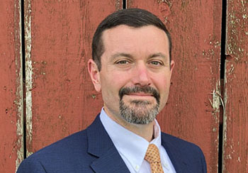 Dr. Justin Rhinehart Named Interim Dean of UT Extension | Company News
